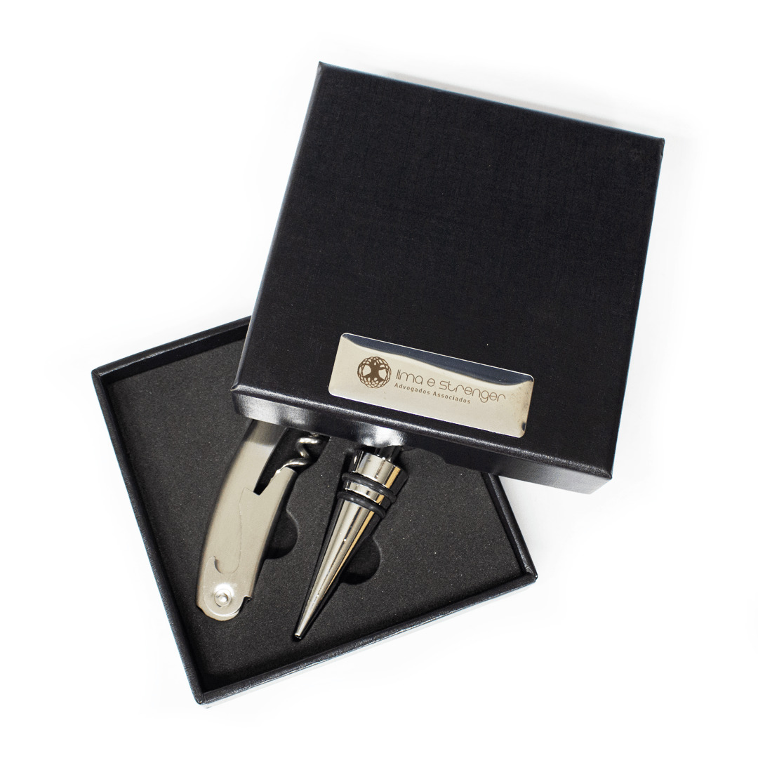 Kit Vinho Personalizado com Caixa de Presente + 2 Peças - Londrigifts
